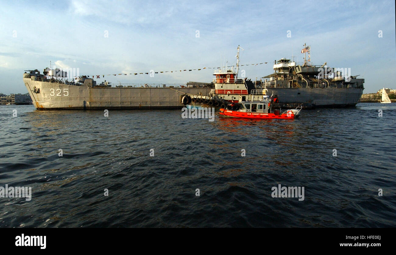 Coast guard lst landing hi-res stock photography and images - Alamy