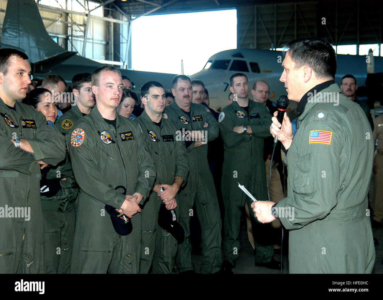 050310-N-3770P-001 Whidbey Island, Wash. (Mar. 10, 2005) - Commanding ...