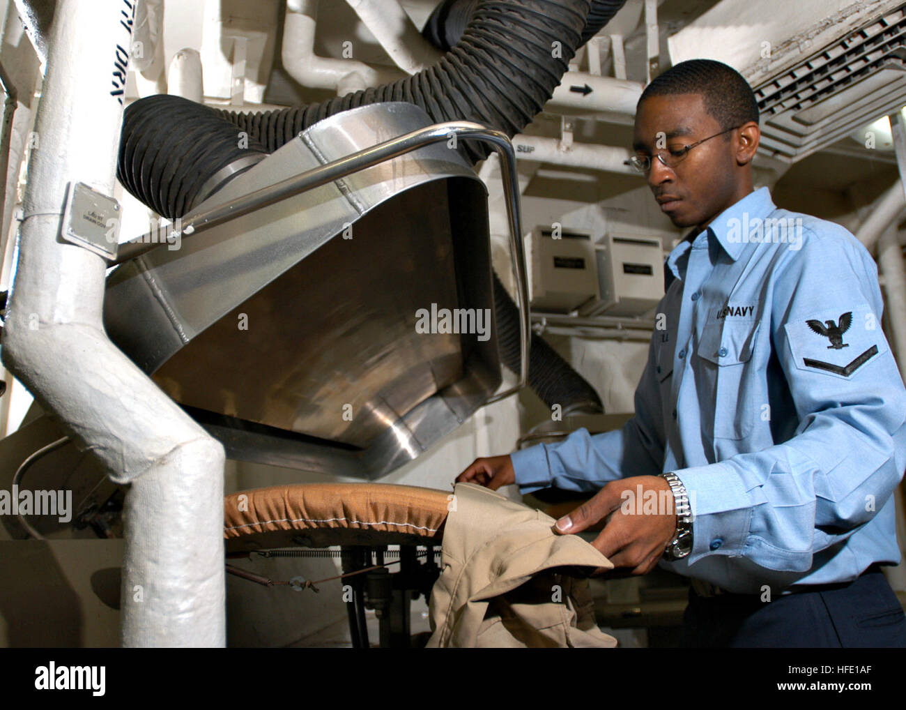 Navy's new aircraft carriers hi-res stock photography and images - Alamy