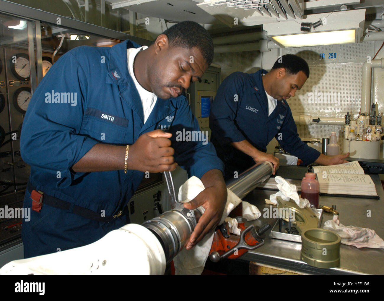 040625-N-0119G-001 Atlantic Ocean (June 25, 2004) - Aviation Structural ...