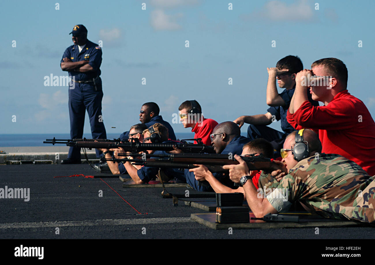 Personnel aboard uss enterprise hi-res stock photography and images - Alamy