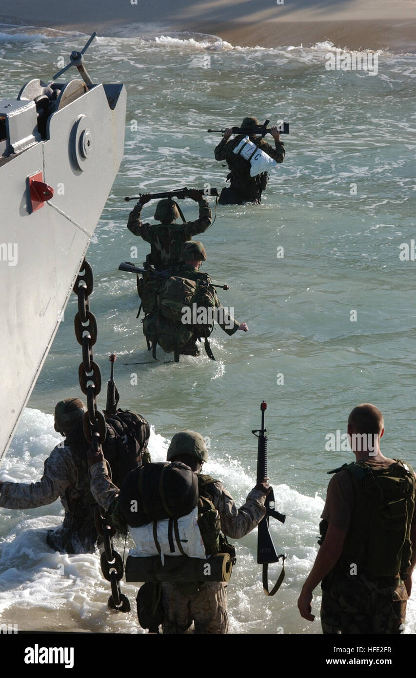 040720-N-8500S-058 Bellows Air Force Base, Hawaii (July 20, 2004 ...