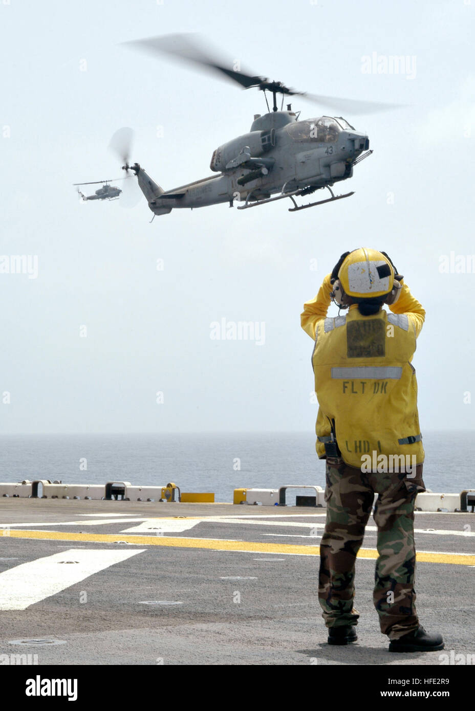 An AH-1N Cobra assigned to Marine Helicopter Medium Squadron 266 (HMM ...