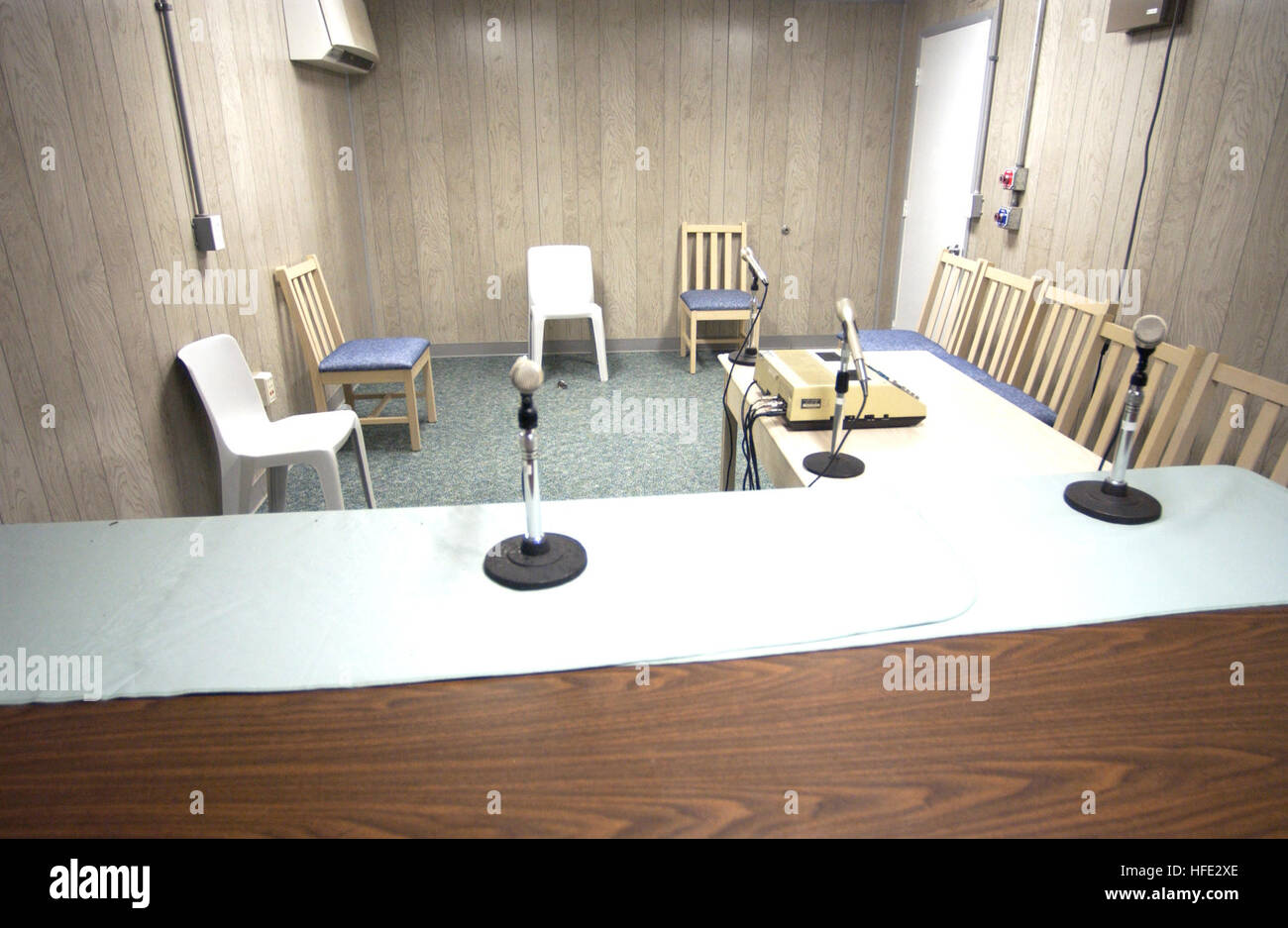 Detained enemy combatants hi-res stock photography and images - Alamy