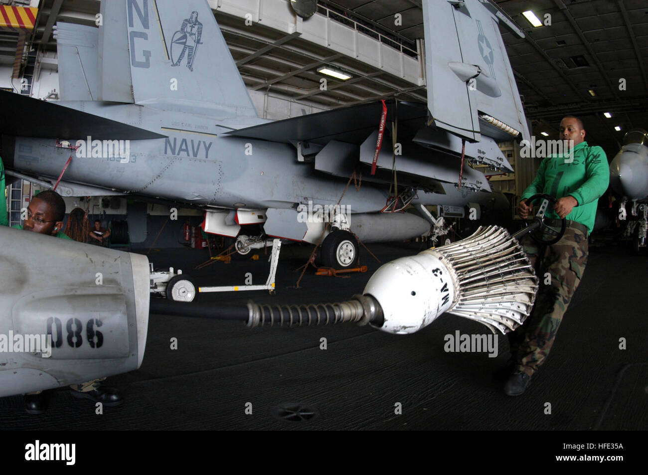 Aerial refueling store hi-res stock photography and images - Alamy