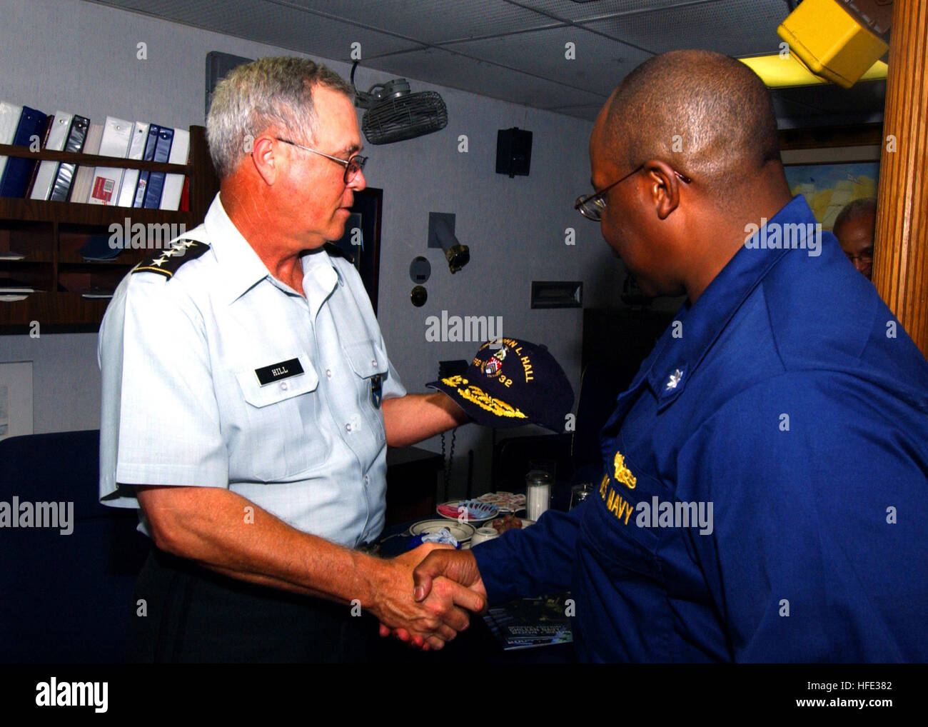 Uss john l hall hi-res stock photography and images - Alamy