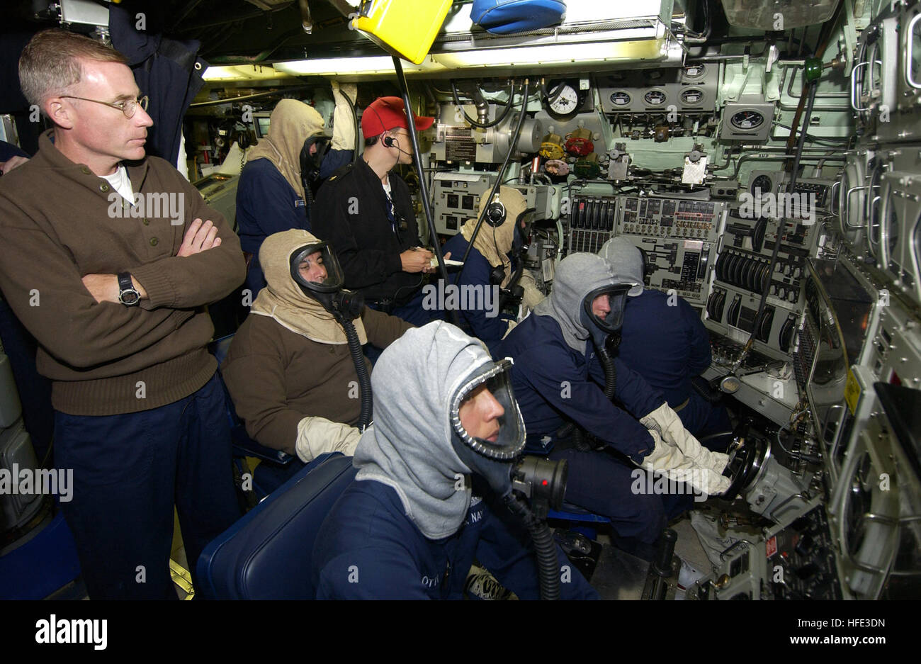Uss portsmouth ssn 707 commanding officer hi-res stock photography and ...