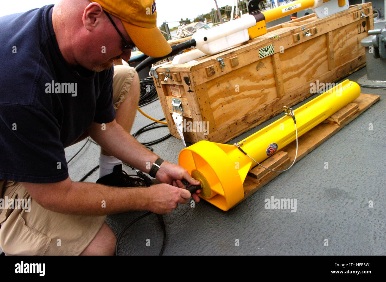 Geometrics g 882 magnetometer hi-res stock photography and images - Alamy