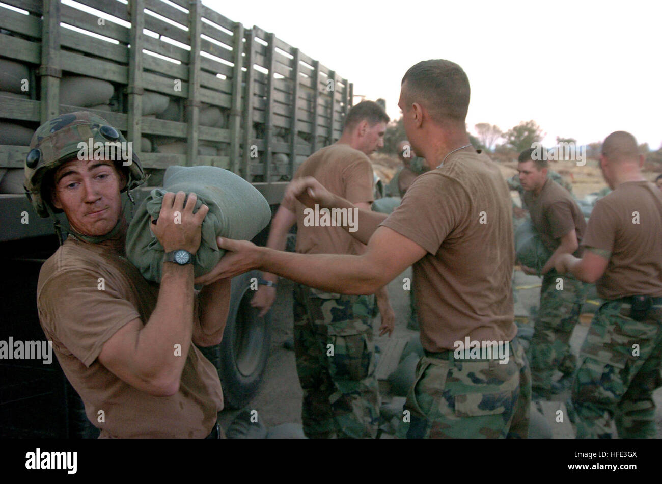 040823-N-9712C-004 Fort Hunter Liggett, Calif. (Aug. 23, 2004 ...