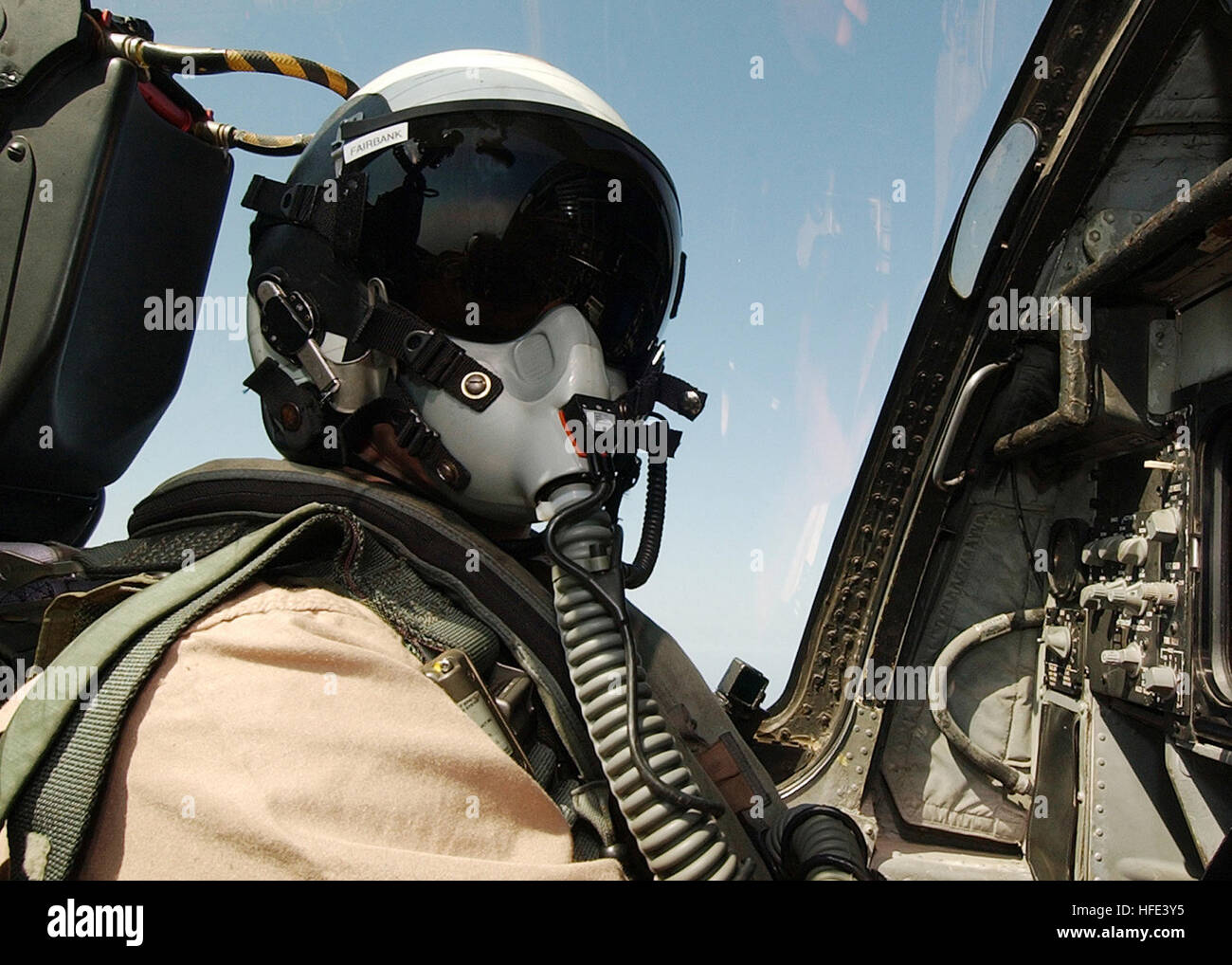 Ecmo flight hi-res stock photography and images - Alamy