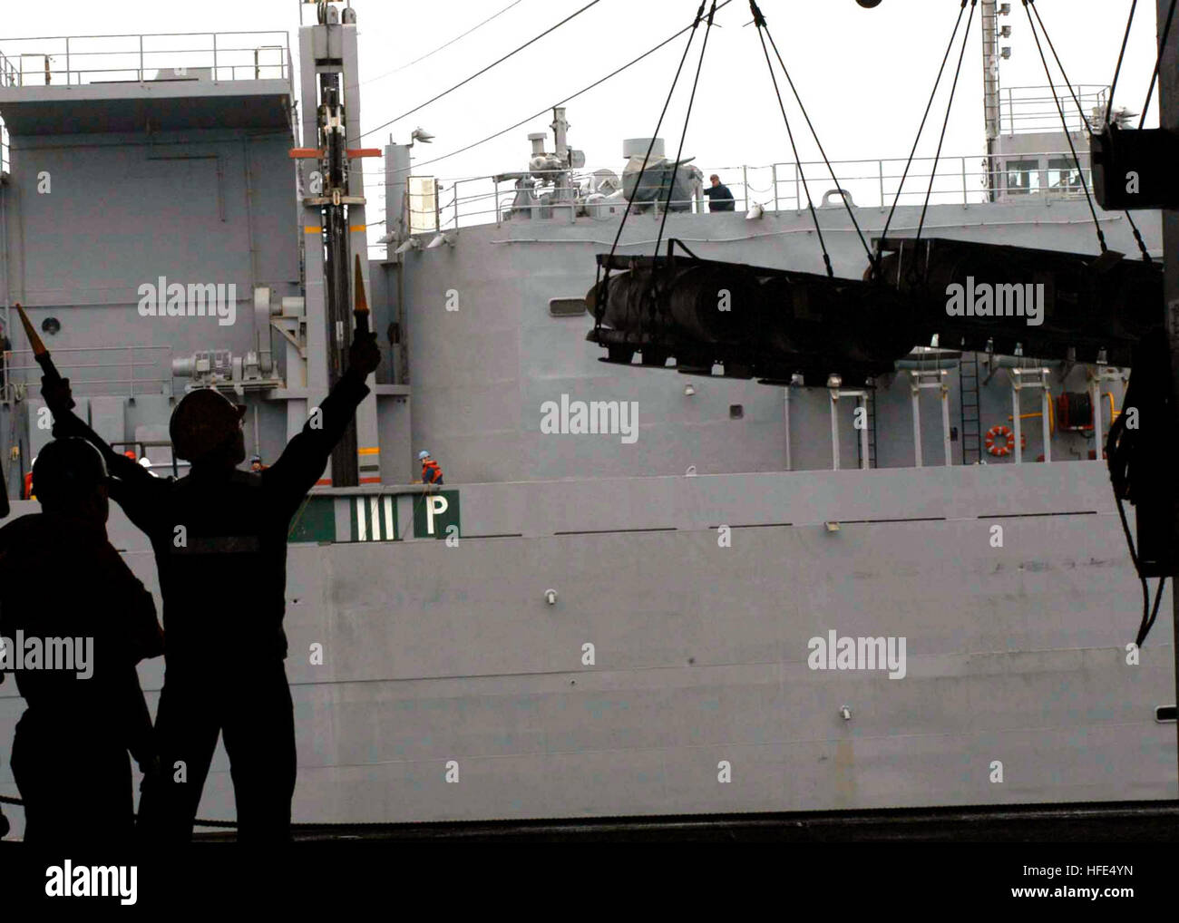 Uss camden aoe 2 hi-res stock photography and images - Alamy