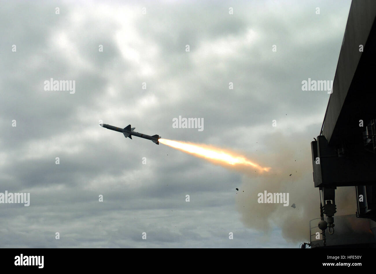 Nato sea sparrow missile system hi-res stock photography and images - Alamy