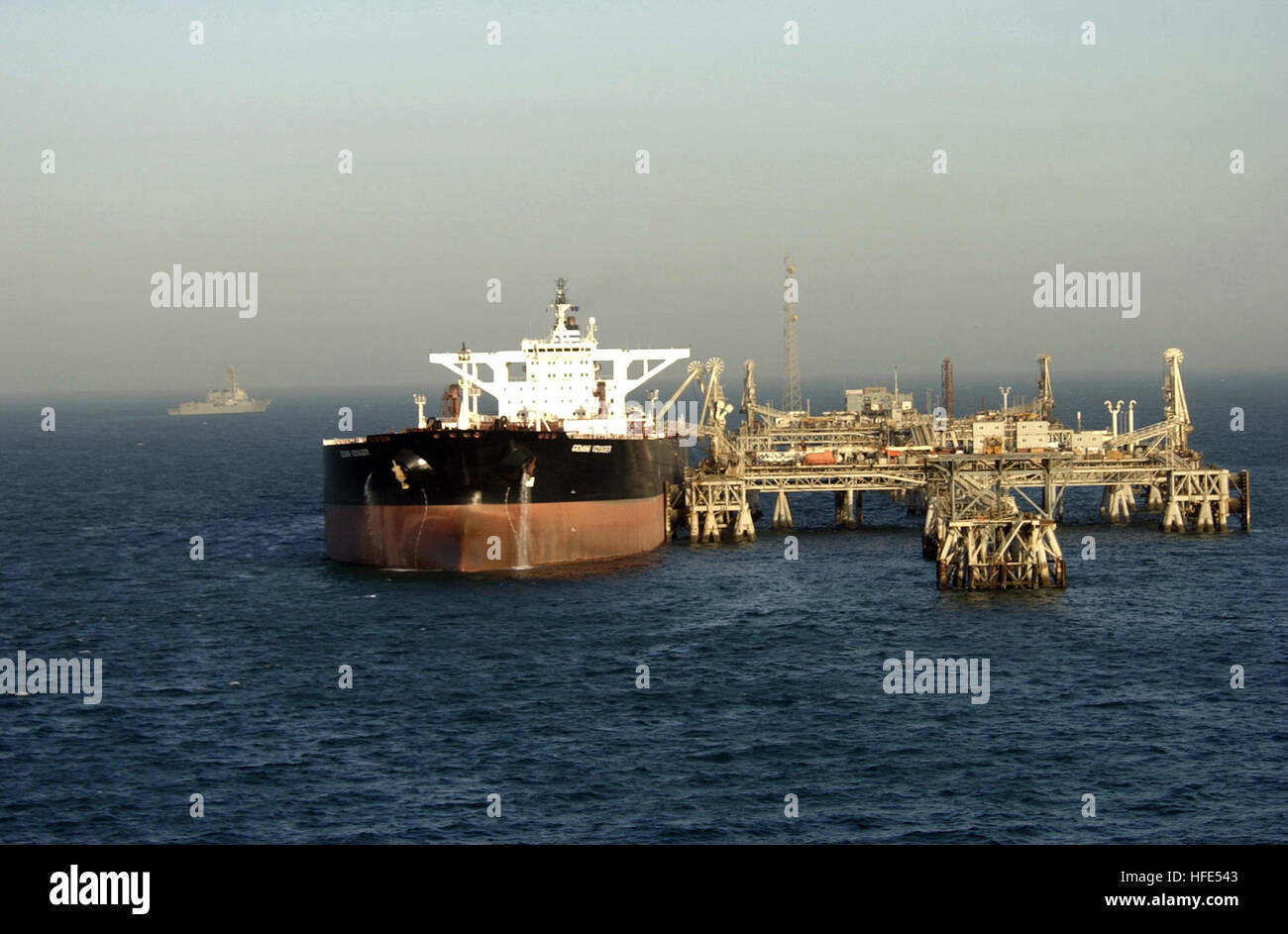 Al amaya oil terminal kaaot hi-res stock photography and images - Alamy