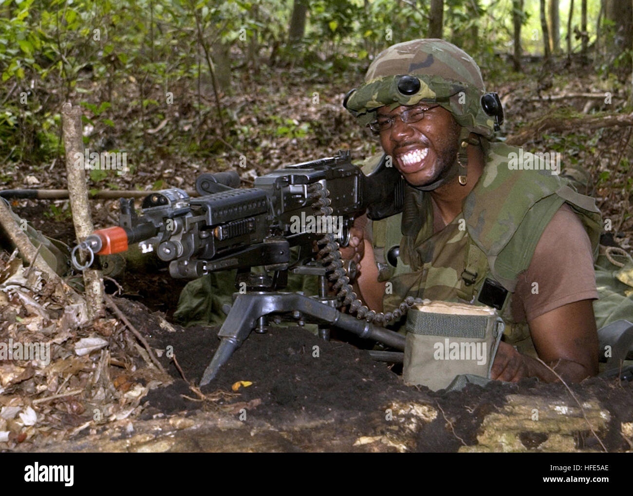 Mounted m 240b machine gun hi-res stock photography and images - Alamy