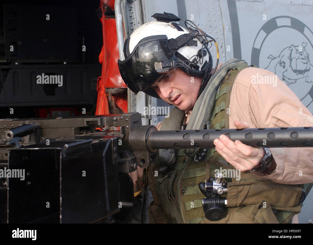 Aviation Anti-Submarine Warfare Operators from HS-7 inspected a .50 ...
