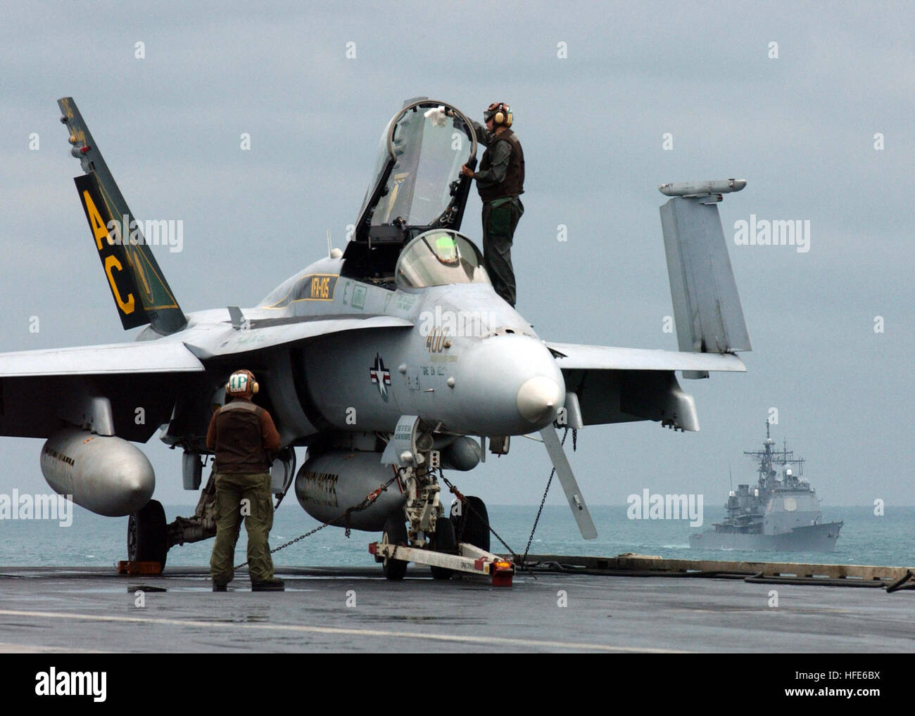 Gunslingers of strike fighter squadron one zero five vfa 105 hi-res ...