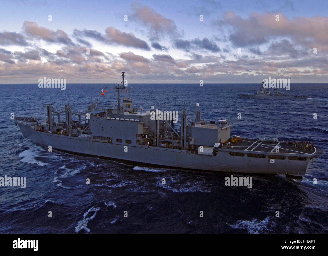 USNS Niagara Falls (T-AFS 3) and USS Benfold (DDG 65) conduct a ...