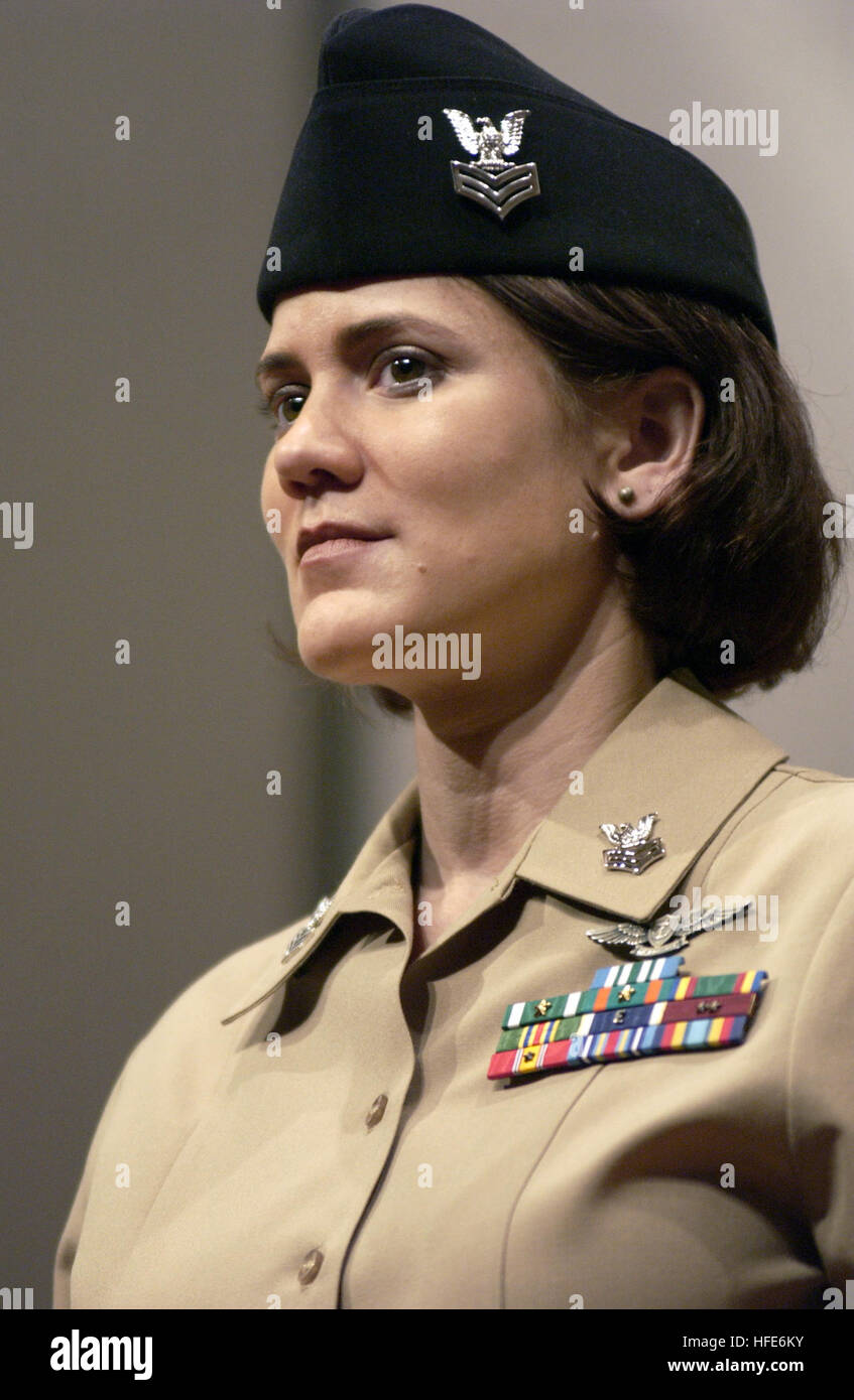 Erin gray hi-res stock photography and images - Alamy