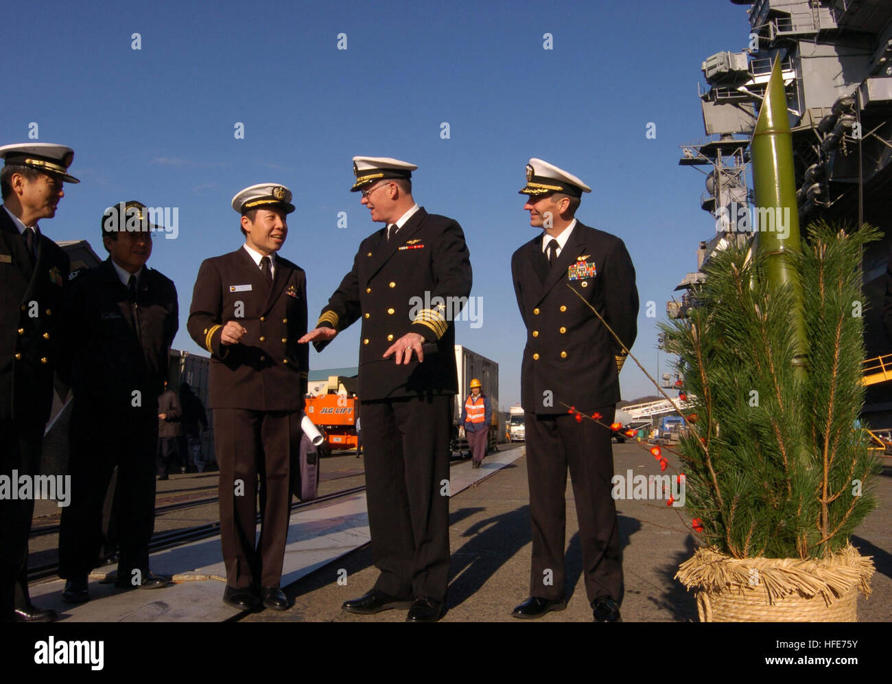 Uss Kitty Hawk Cv 63 Commanding Officer High Resolution Stock ...