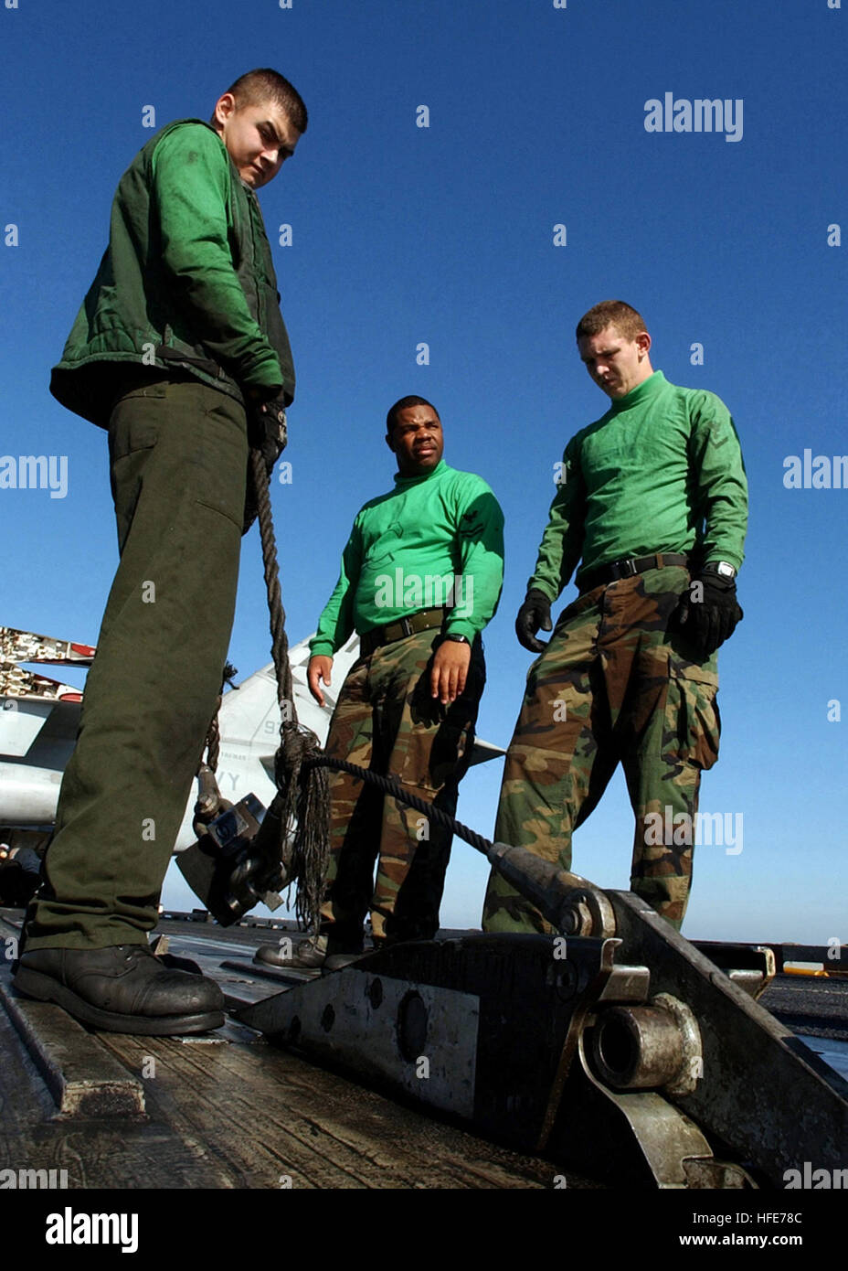Aviations boatswains mate hi-res stock photography and images - Alamy