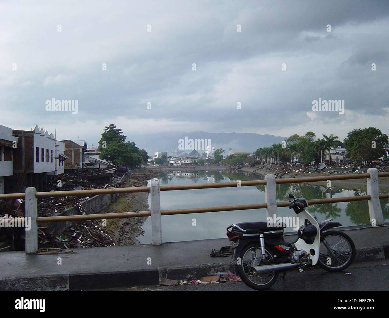 2004 sumatra tsunami damage hi-res stock photography and images - Alamy