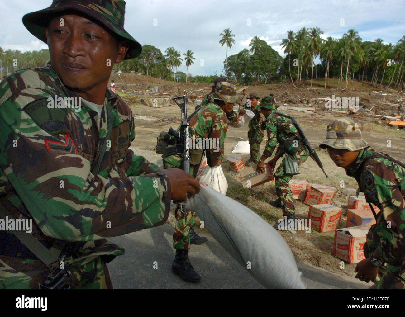 Military sealift command msc combat stores ship usns concord hi-res ...