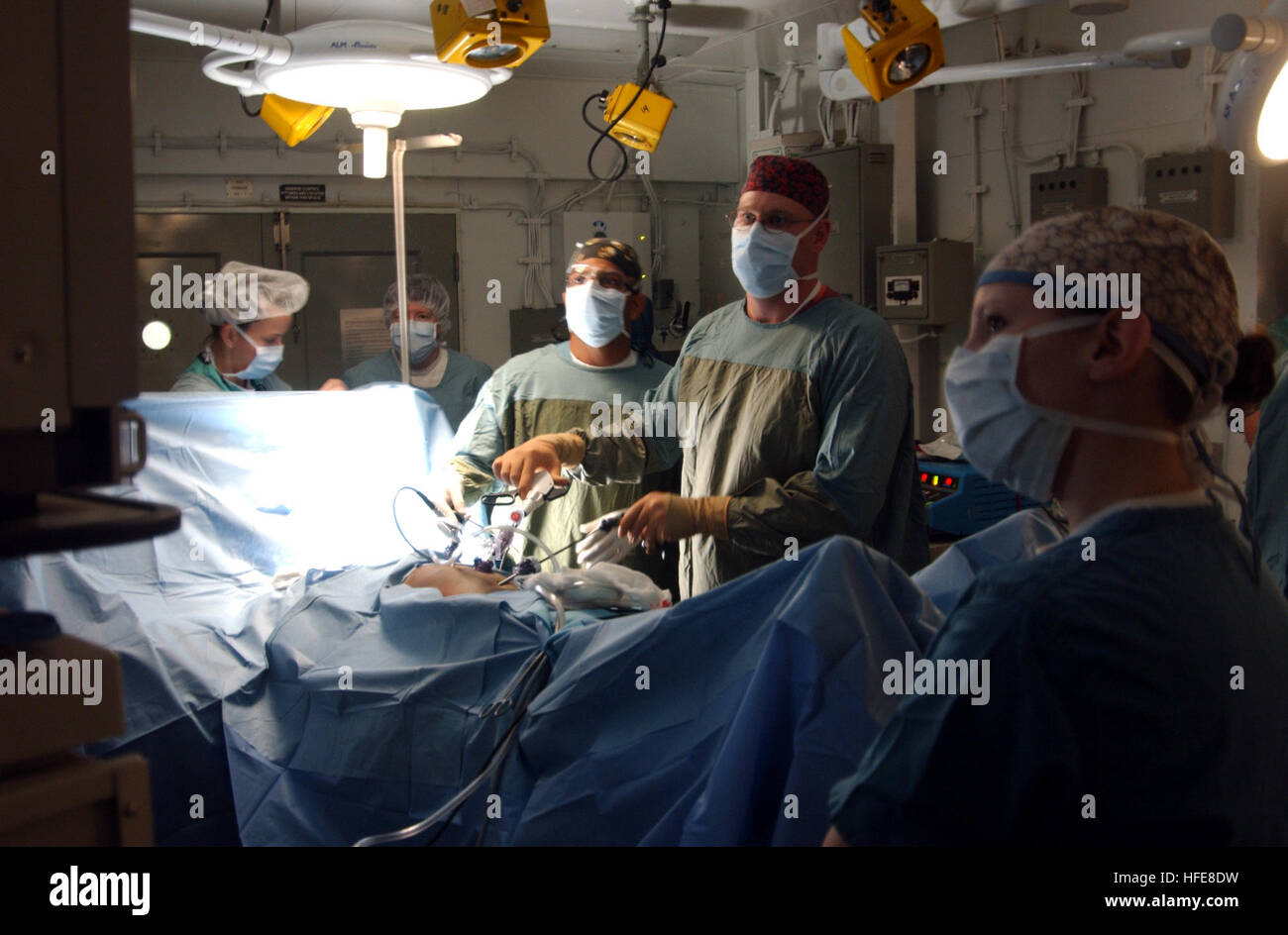 Laparoscopic appendectomy hi-res stock photography and images - Alamy