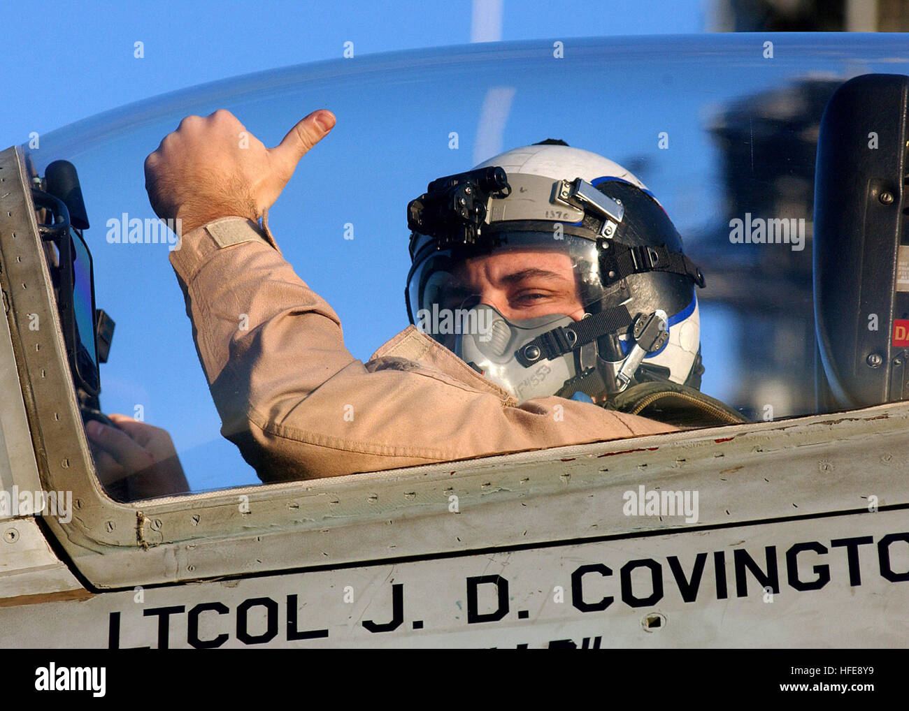 Marine corps pilot prepares hi-res stock photography and images - Alamy