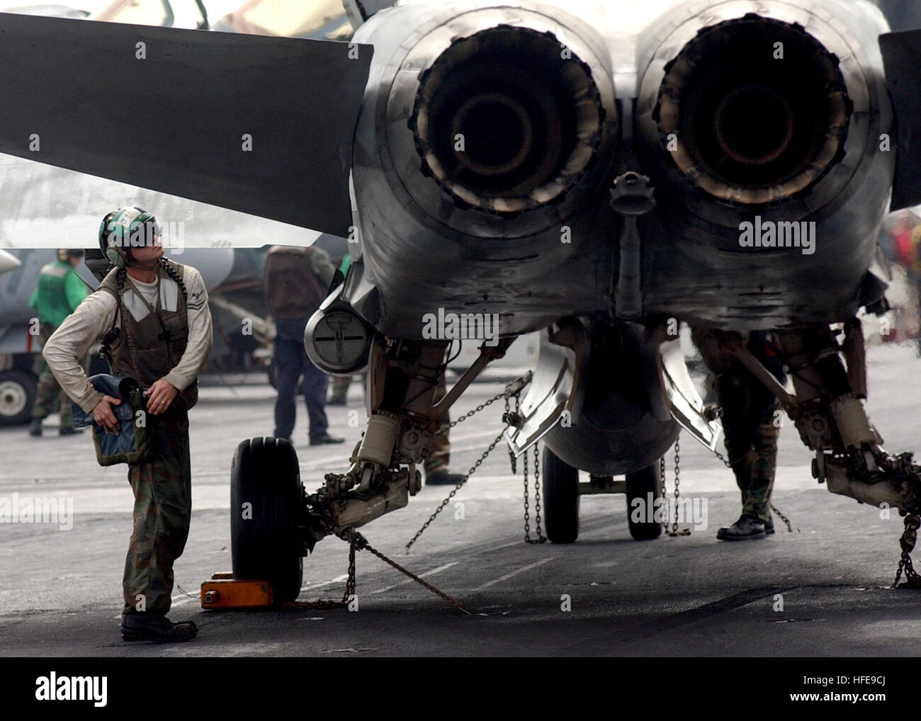 Final checker hi-res stock photography and images - Alamy