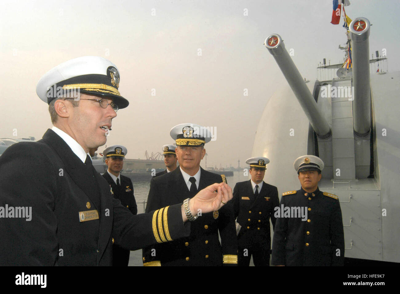Uss pau hi-res stock photography and images - Alamy