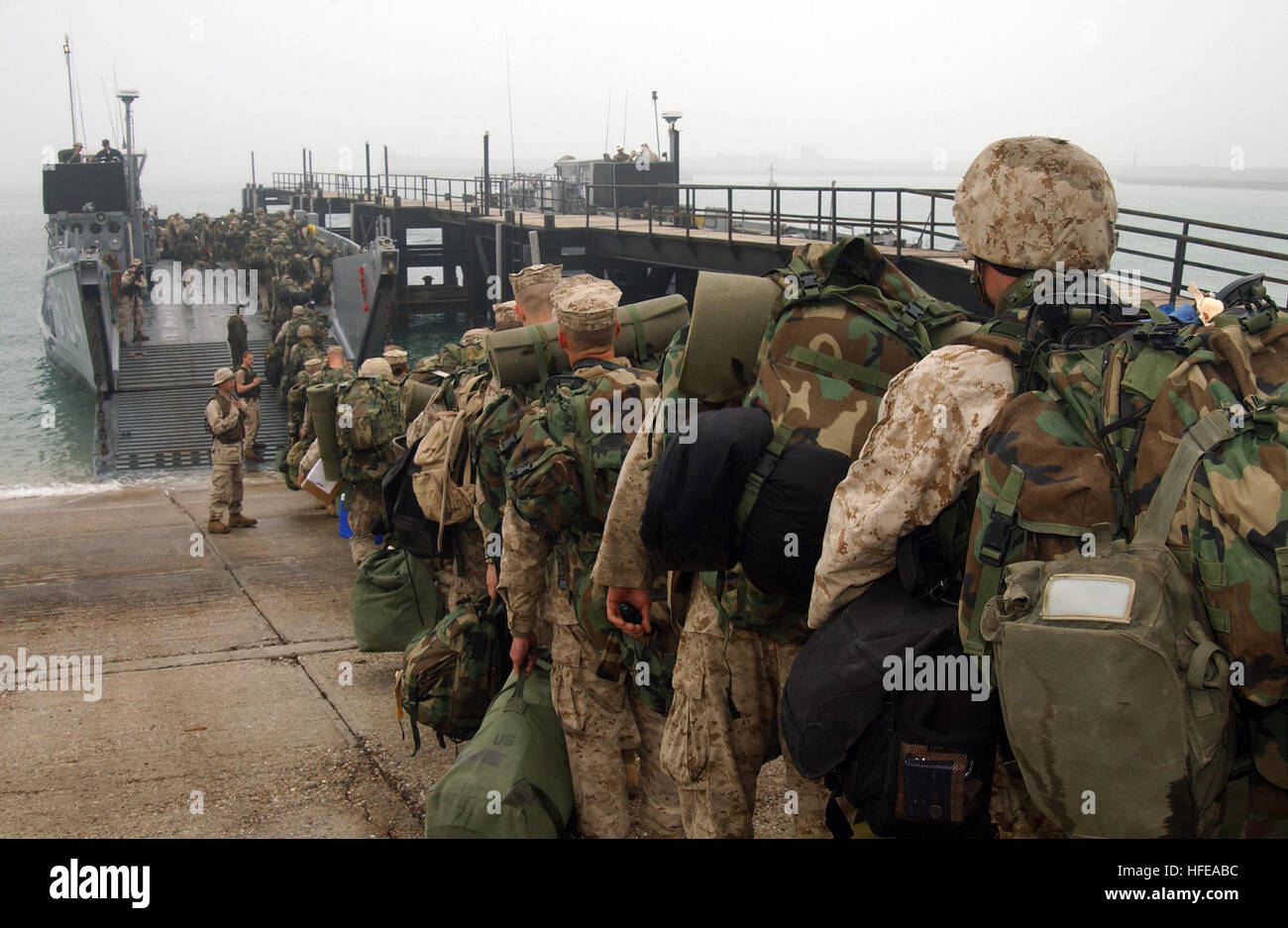 Gulf war kuwait navy hi-res stock photography and images - Alamy