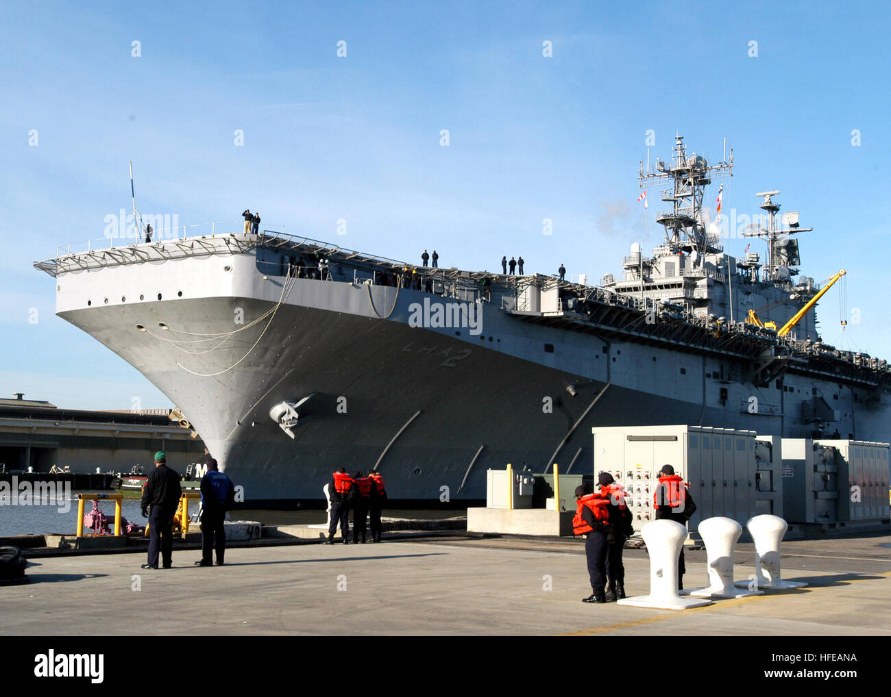USS Saipan (LHA 2) returns to Naval Station Norfolk after a Caribbean ...