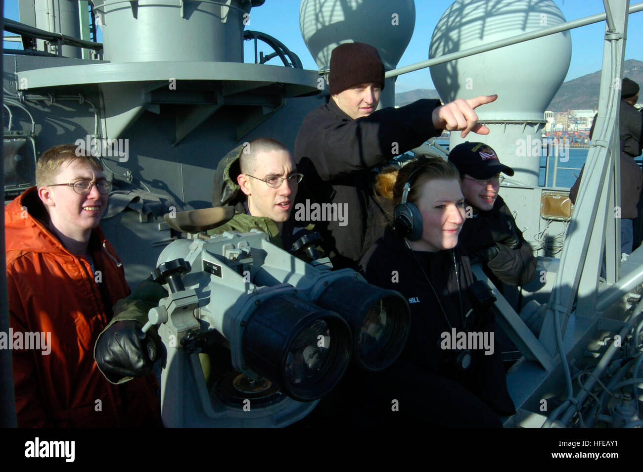 Uss kitty hawks cv 63 bridge hi-res stock photography and images - Alamy