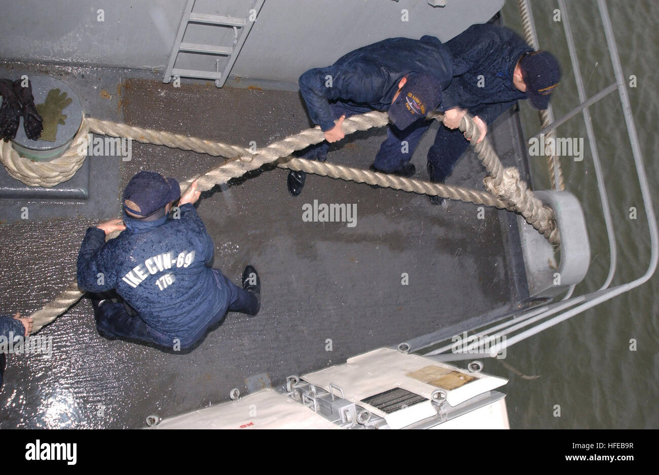 Uss eisenhower hi-res stock photography and images - Alamy