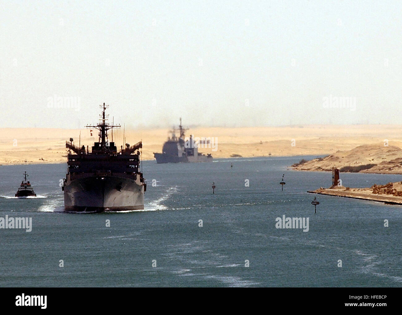 050326-N-7532C-035 Suez Canal (Mar. 26, 2005) - The Military Sealift ...