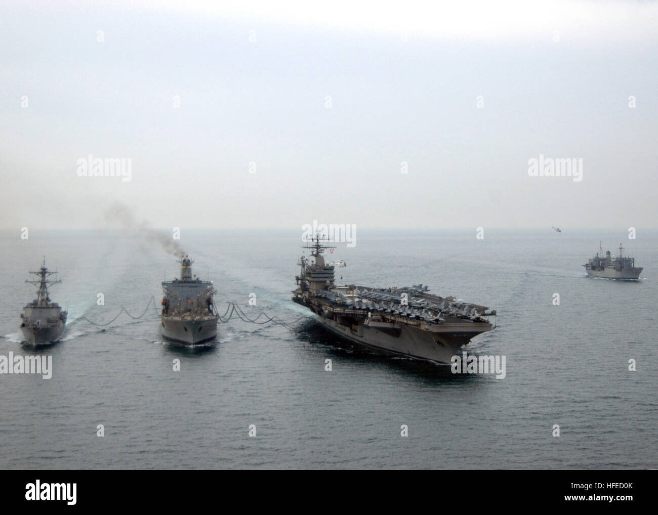 Clamshell doors hi-res stock photography and images - Alamy