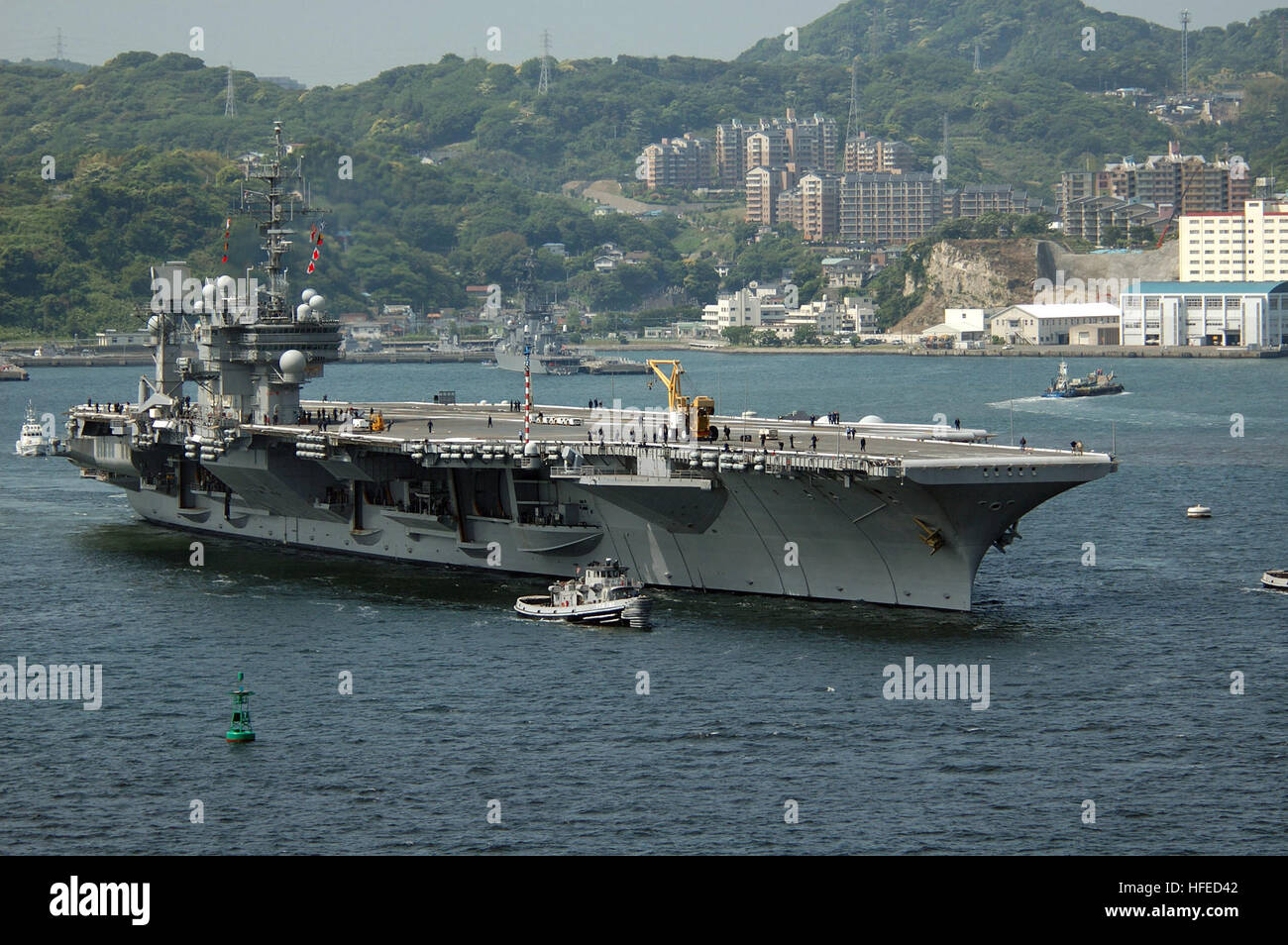 USS Kitty Hawk (CV 63), the U.S. Navy's oldest active aircraft carrier ...