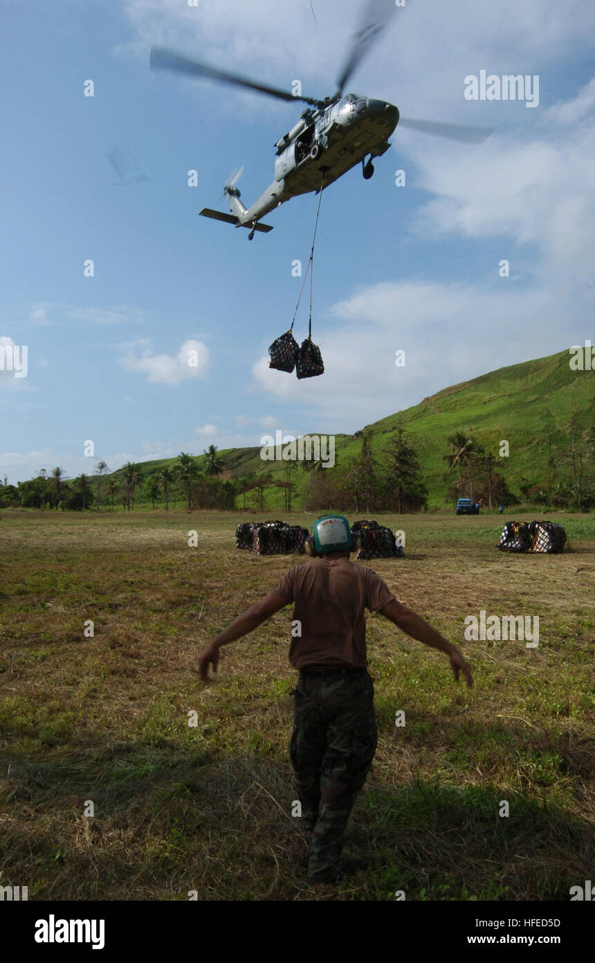 050519-N-1485H-001 POTTS DAM, PAPUA NEW GUINEA (May 19, 2005 ...