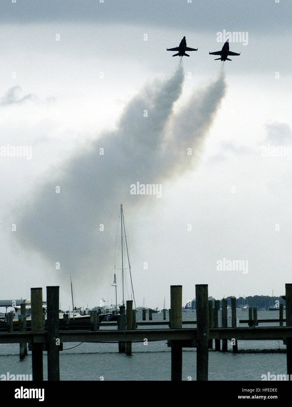 Salute navy naval blue angels hi-res stock photography and images - Alamy