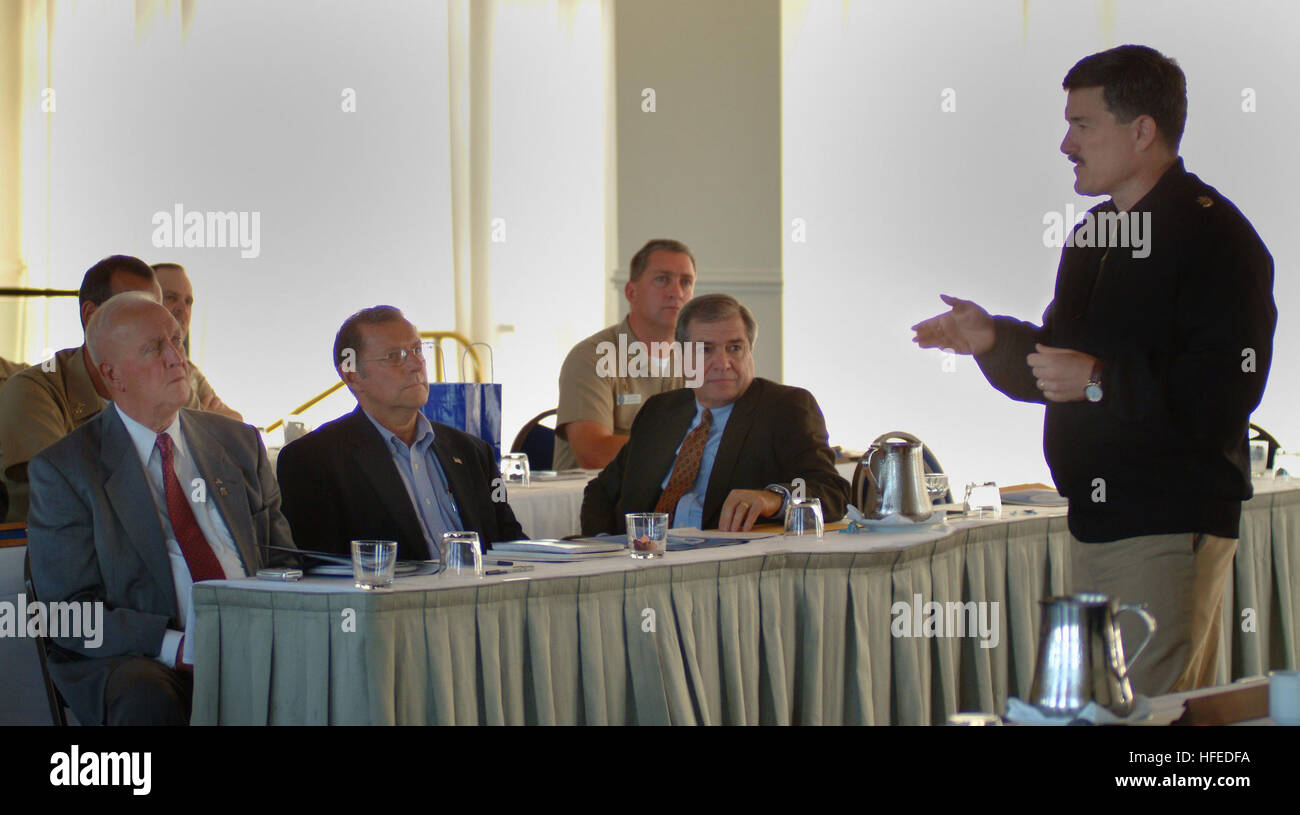 Force master chief petty hi-res stock photography and images - Alamy