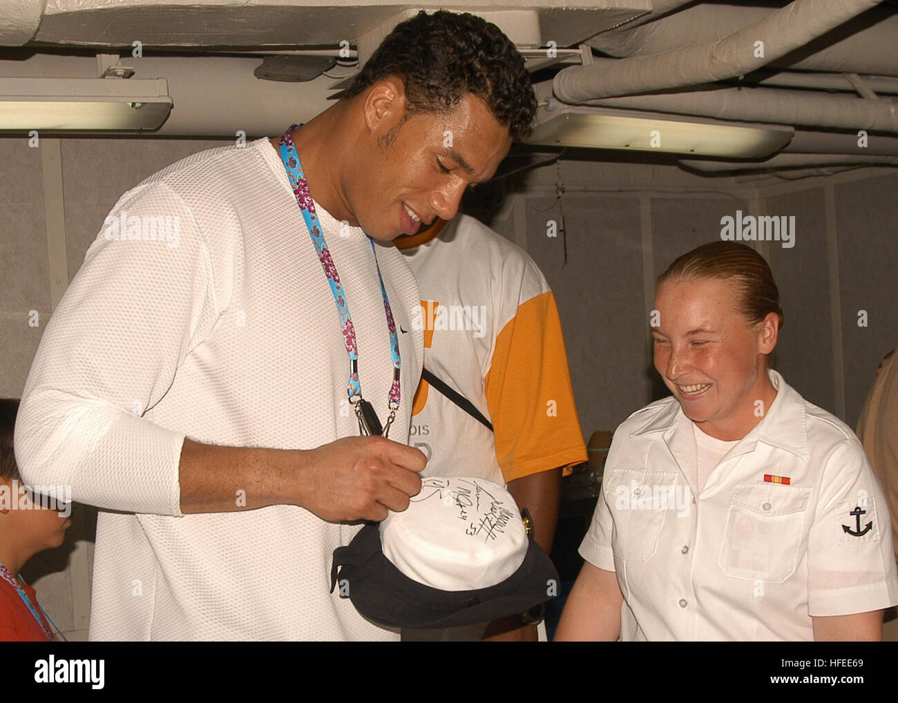 050212-N-4995T-080 Pearl Harbor, Hawaii (Feb. 12, 2005) - Cincinnati ...