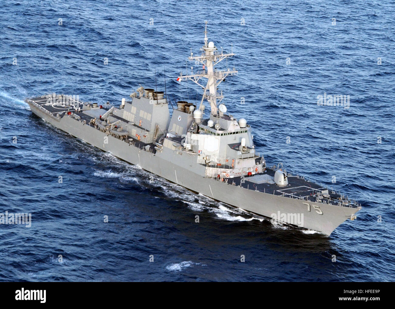 Uss donald cook hi-res stock photography and images - Alamy