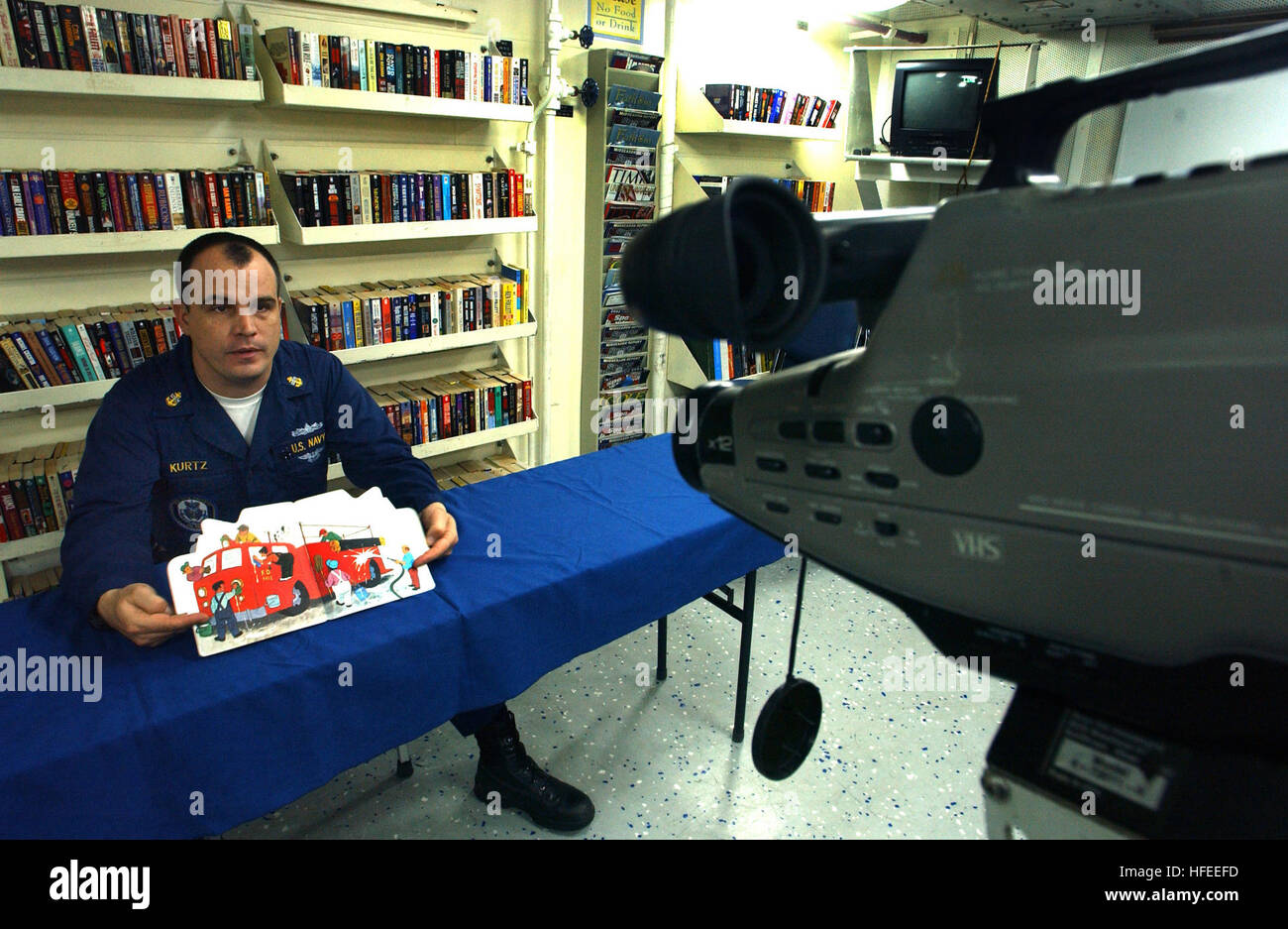 021220-N-3235P-501 Mediterranean Sea (Dec. 20, 2002) Ð Chief ...