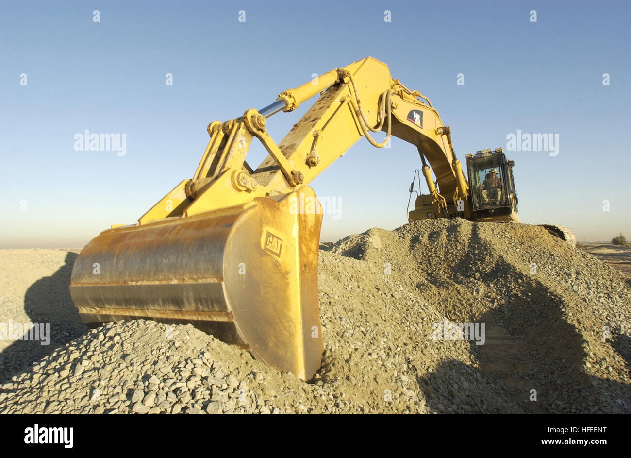 5 ton dump truck hi-res stock photography and images - Alamy