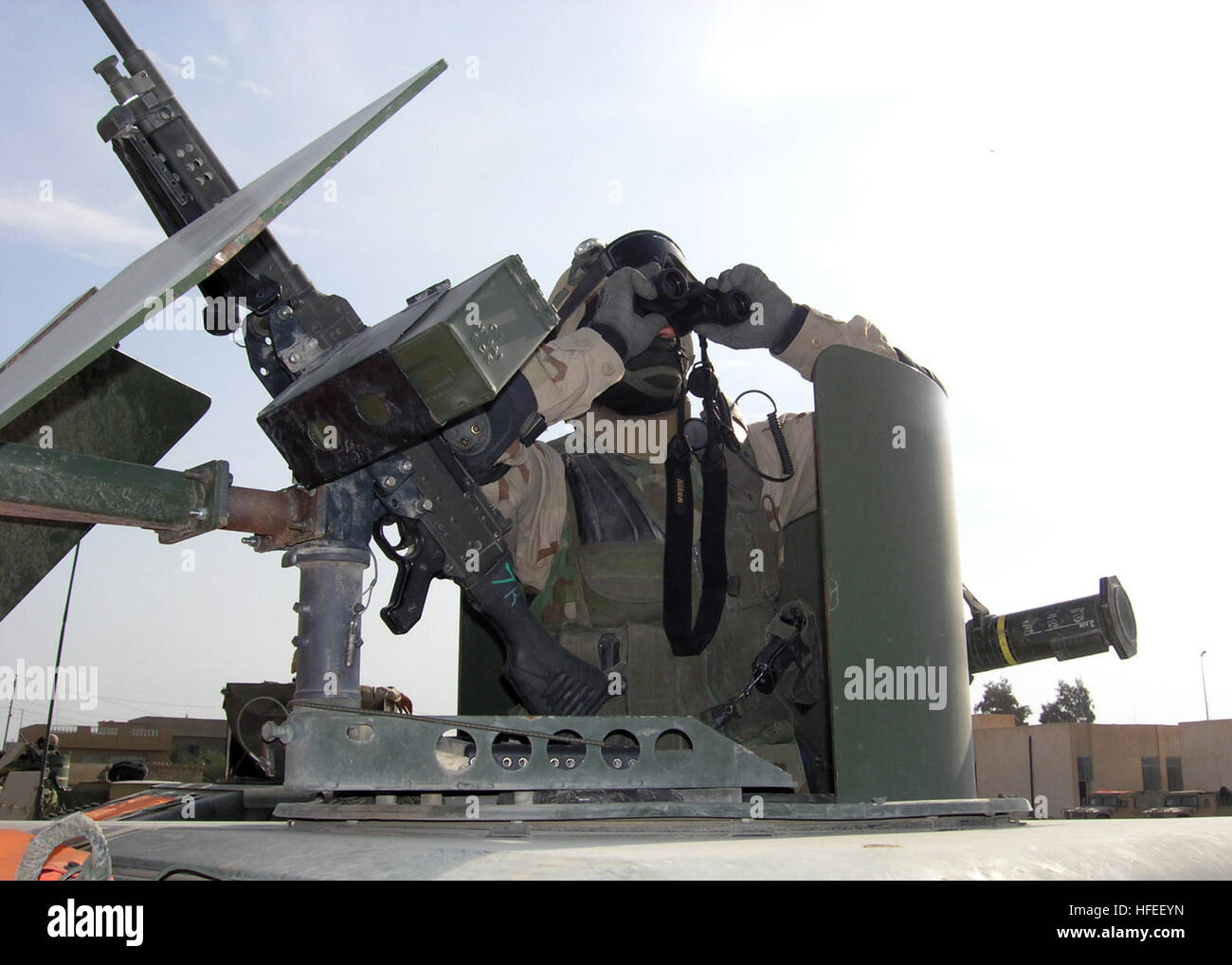 041116-N-7254H-001 Fallujah, Iraq (Nov. 16, 2004) - Construction ...