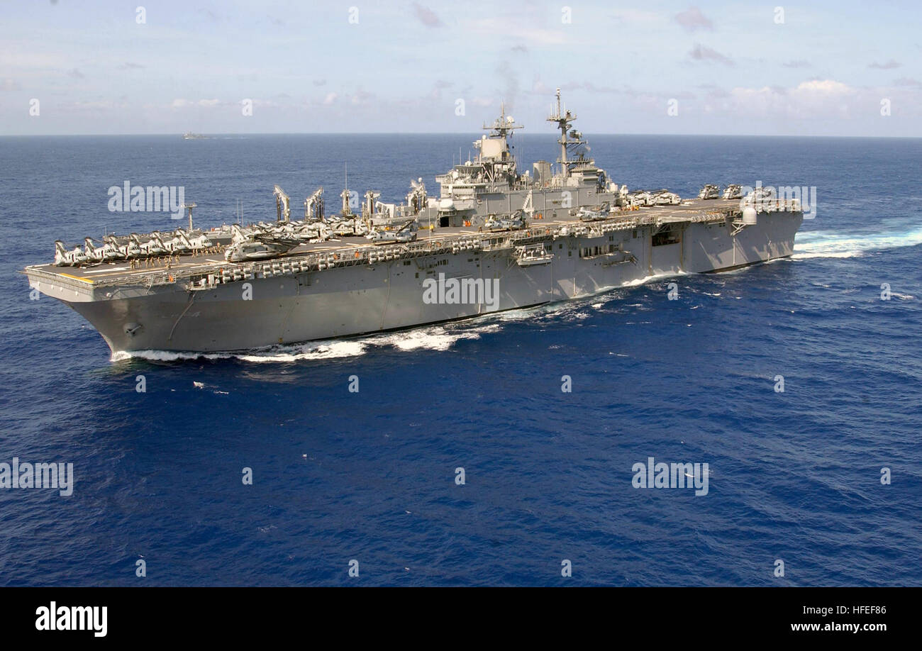 030127-N-1352S-033 At sea with USS Boxer (LHD 4), Jan.27, 2003 ...