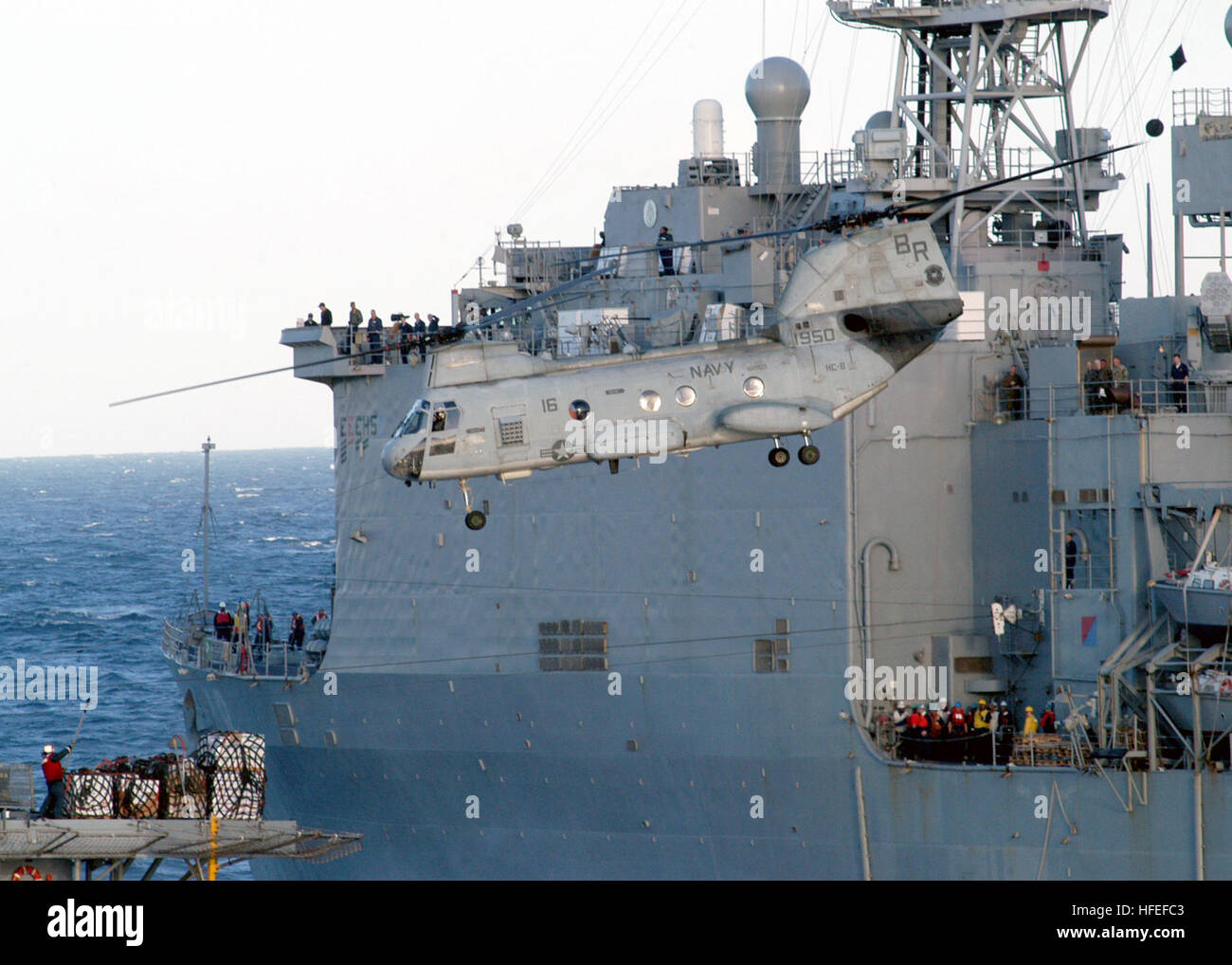 Usns spica t ao hi-res stock photography and images - Alamy