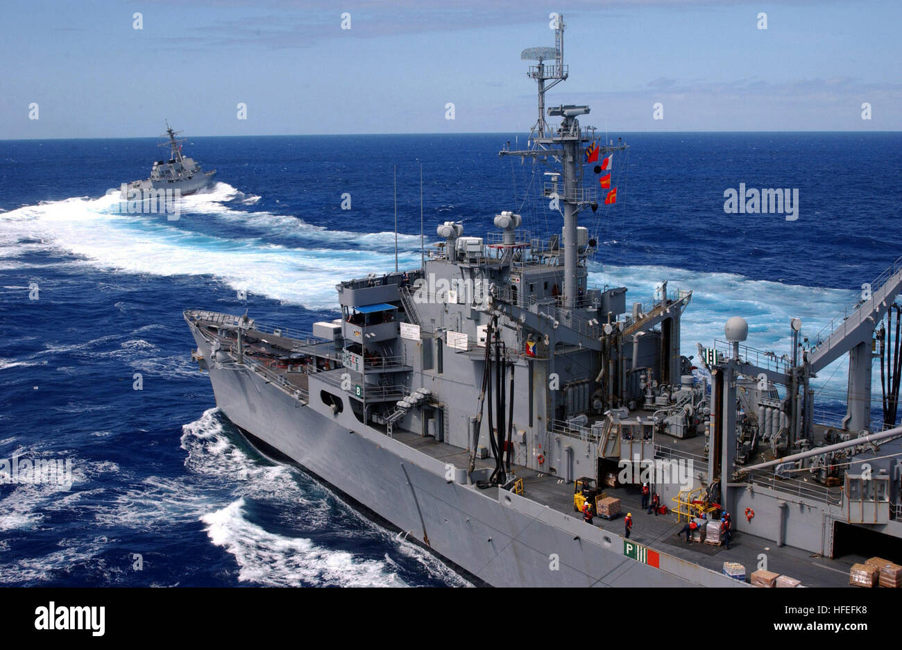 Uss sacramento aoe 1 hi-res stock photography and images - Alamy