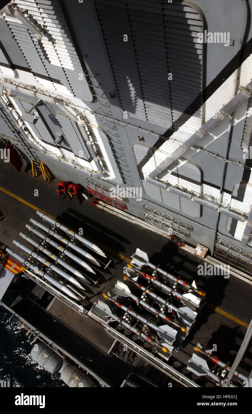 030226-N-4655M-001 Arabian Sea (Feb. 26, 2003) -- Aviation Ordnancemen ...