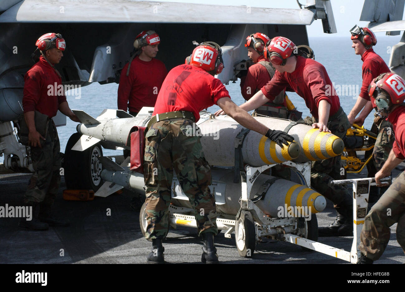 000 pound class joint direct attack munitions jdam hi-res stock ...